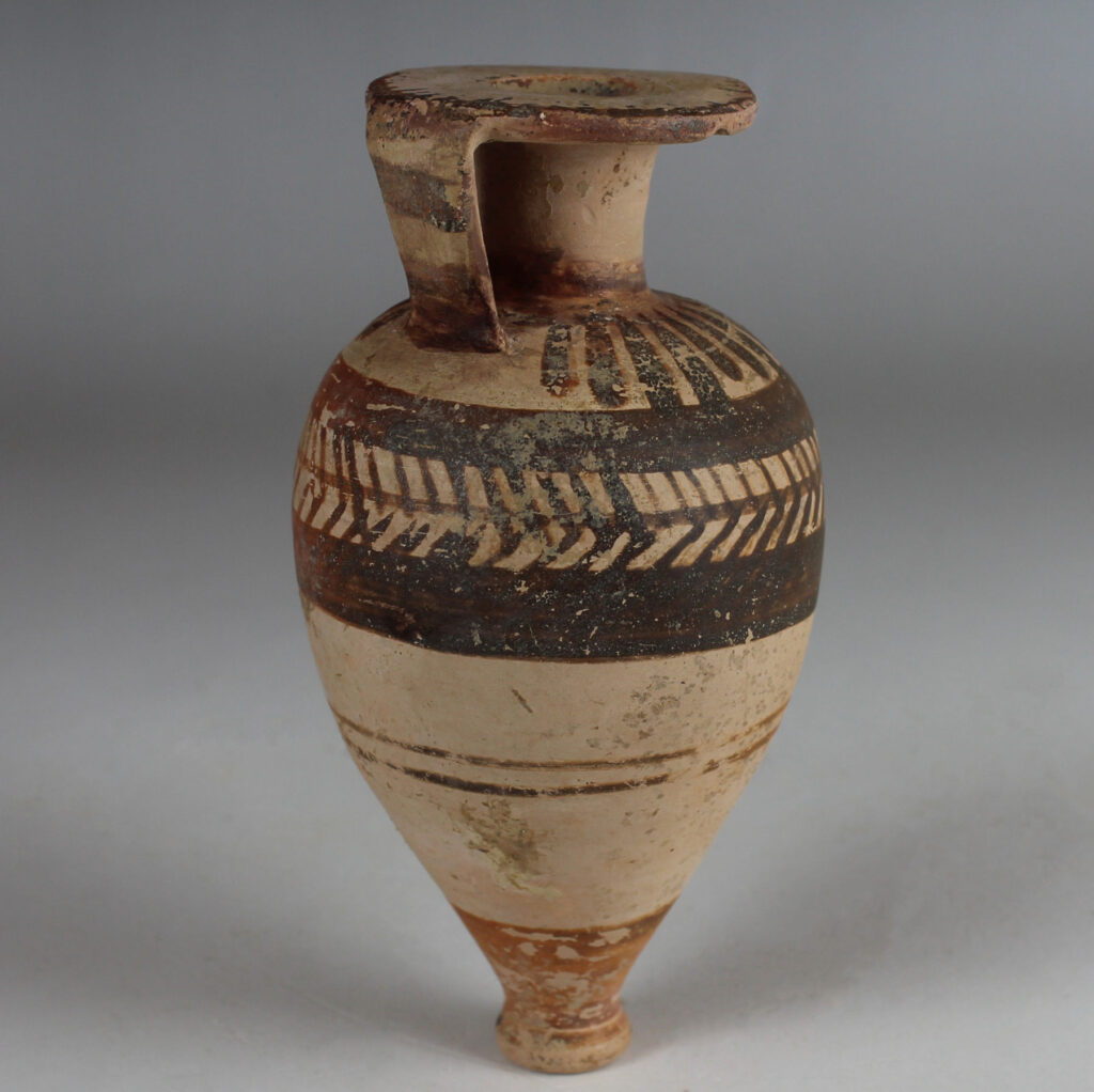 Greek piriform aryballos with bands decoration for sale | Etruscan ...